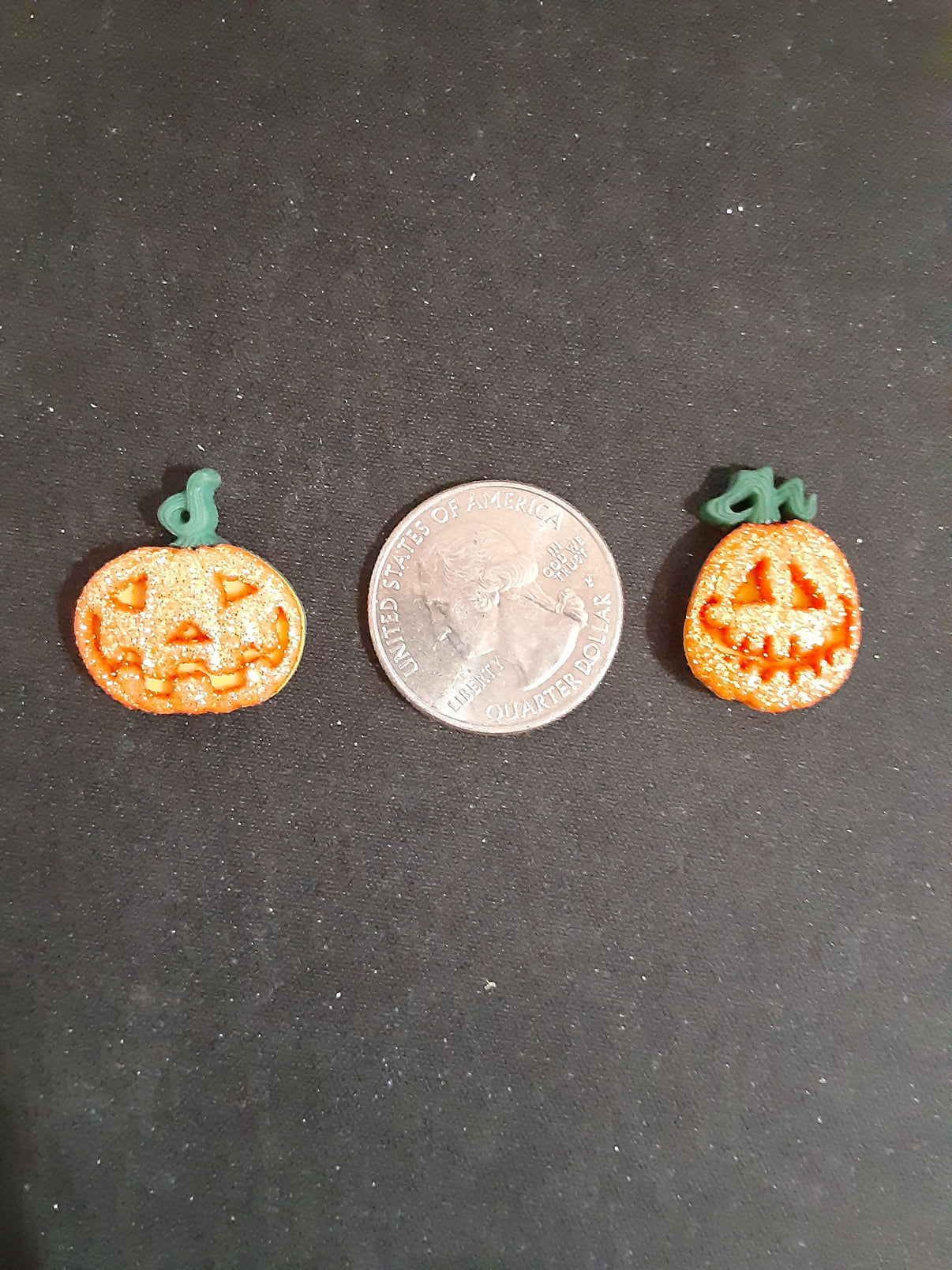 Glitter Pumpkin needle minders – Sandra's Stitch Stash
